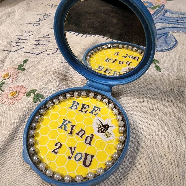 Compact Mirror, Pill Box, Upcycled Compact Mirror, Repurposed Compact ...