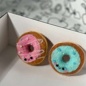 Donut Magnet | Donut Kitchen Magnet | Felt Donut | Handmade Donut ...