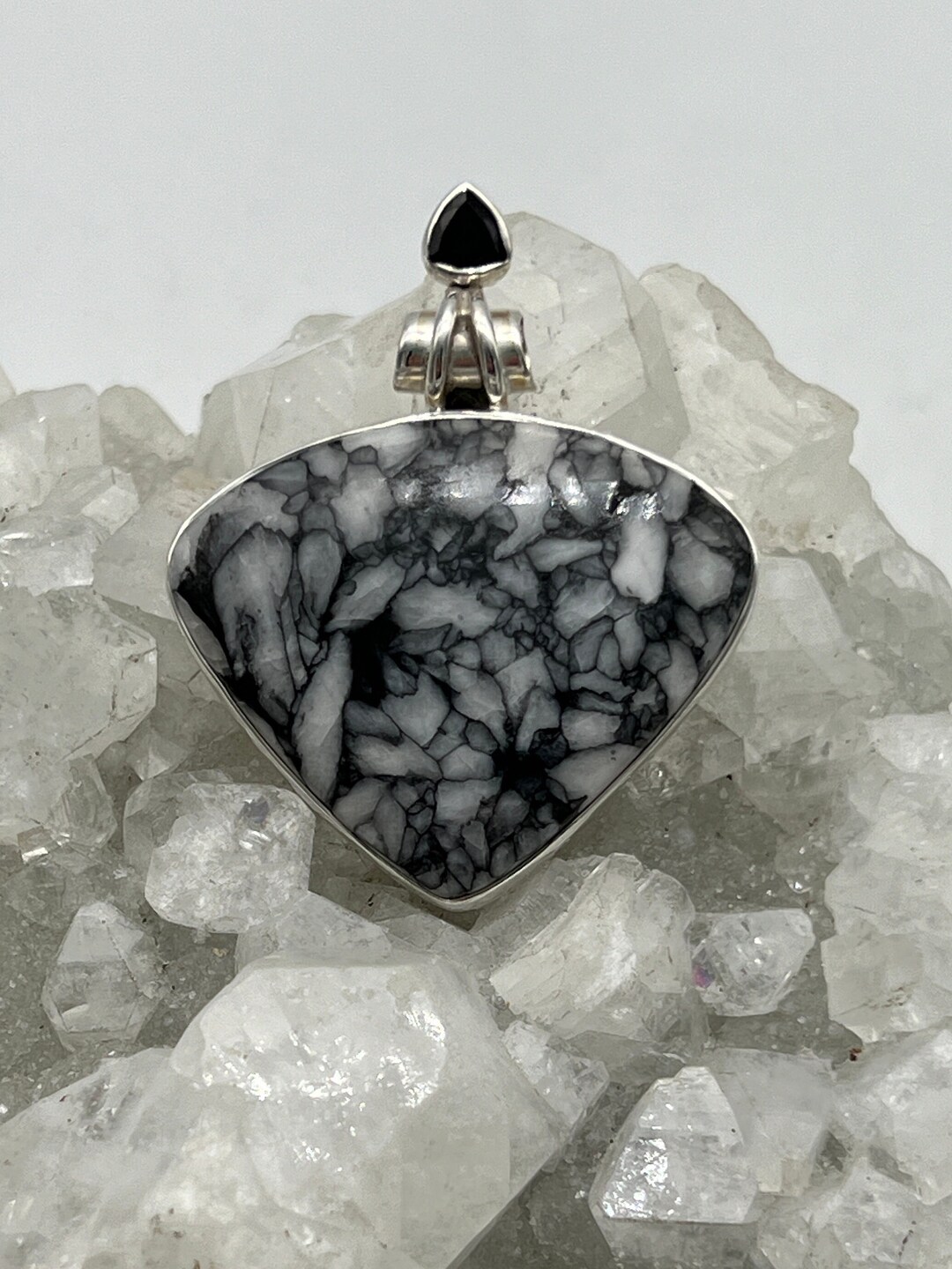 Beautiful Pinolith Jasper and Black Onyx Pendant - Etsy