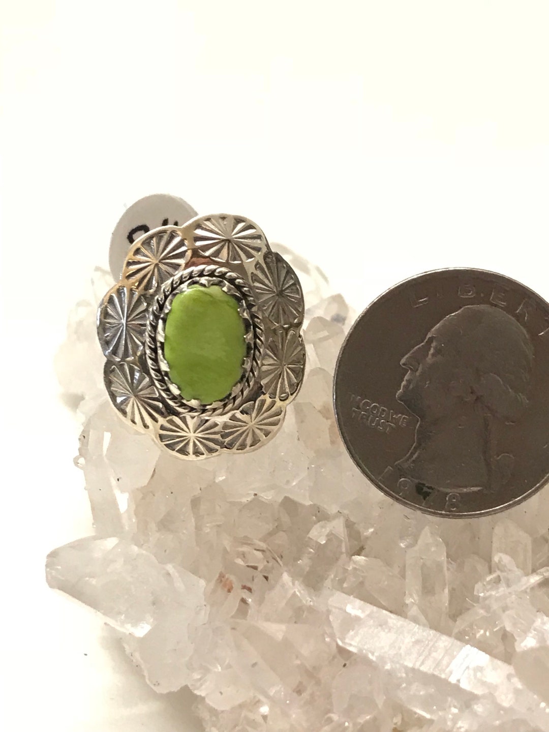 Australian Gaspeite Ring Size 8 - Etsy