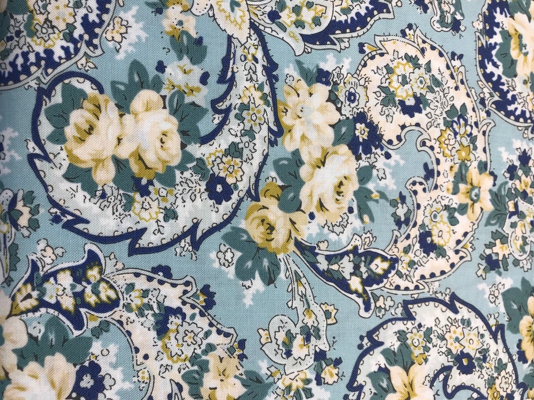 White/ivory Roses/florals in Blue Paisleys on Lt Blue Bkgrd, Paisley ...