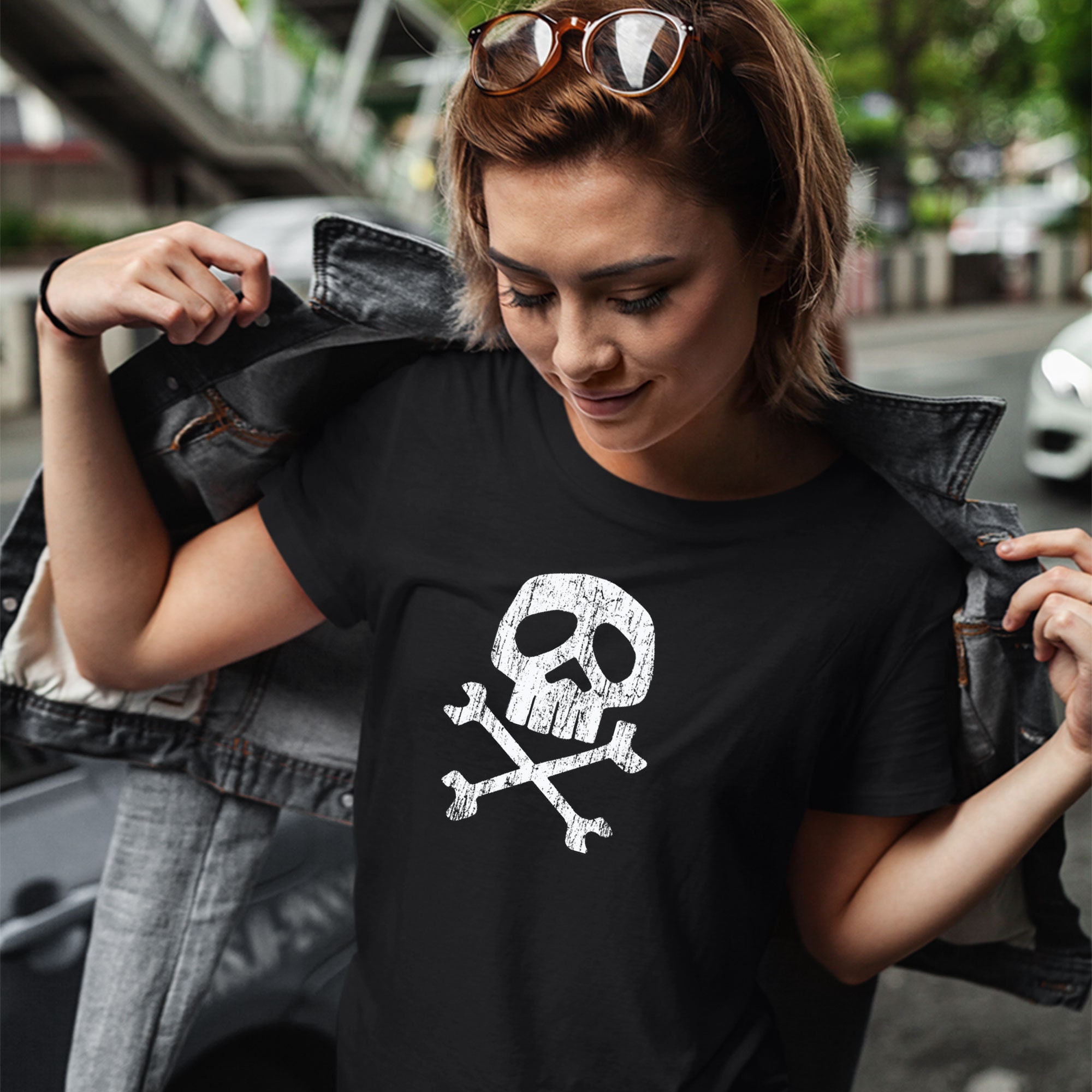 Captain Harlock Skull and Crossbones Vintage Distressed Space Pirate ...