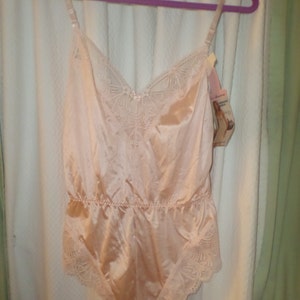 Vintage Teddy by Lace Attractions Sexy Nighty Size 34 Chest Light Beach ...