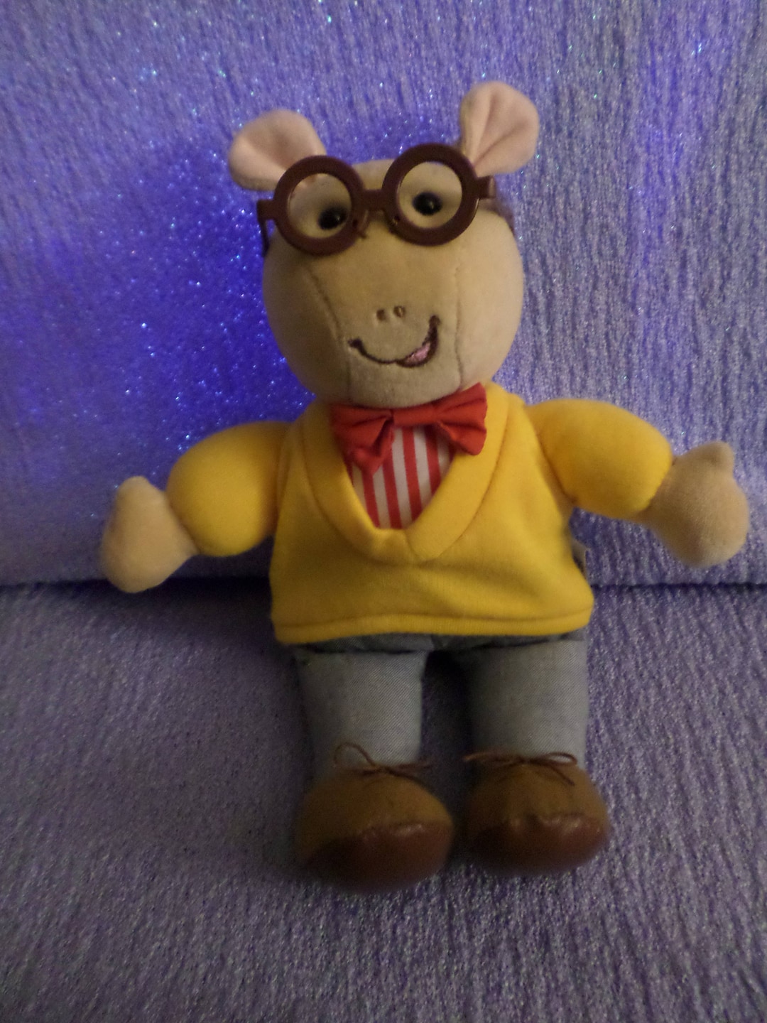 Arthur the Aardvark Plush by Eden Dated 1995 Velour Face Hands Wearing ...