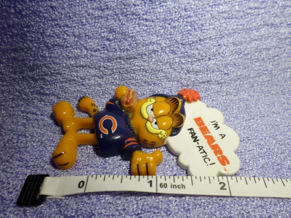 Vintage Chicago Bears Magnet Garfield Cat Holding Hot… - Gem