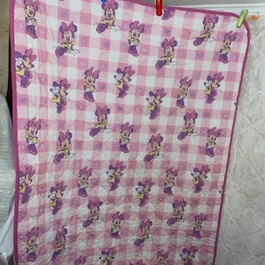 Vintage Minnie Mouse Toddler Bed Blanket Quilt Pink Purple Plaid White ...