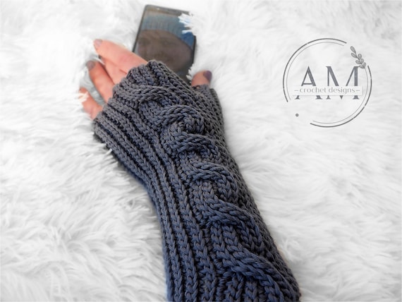 Cable knit fingerless mittens store