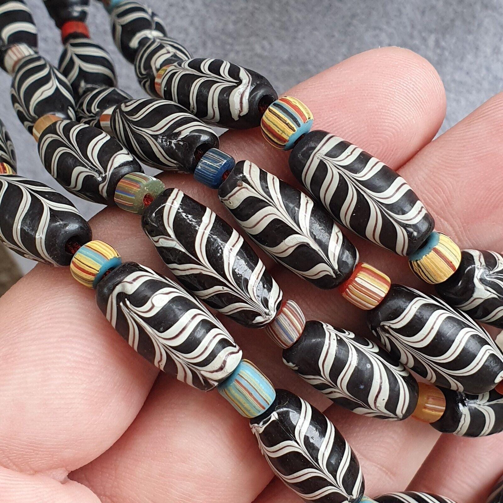 Vintage Venerano Art Fancy Feather Beads 20x10mm Black Glass Beads ...