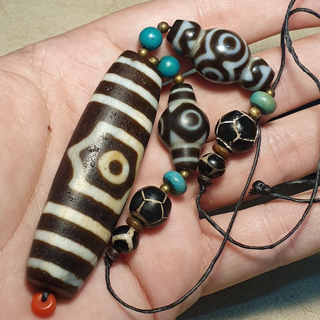 Antique Old Magnificent Tibetan Eyes in Eye Agate Stone Dzi Beads ...