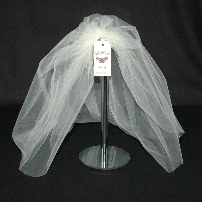 Short Wedding Veil - Etsy UK