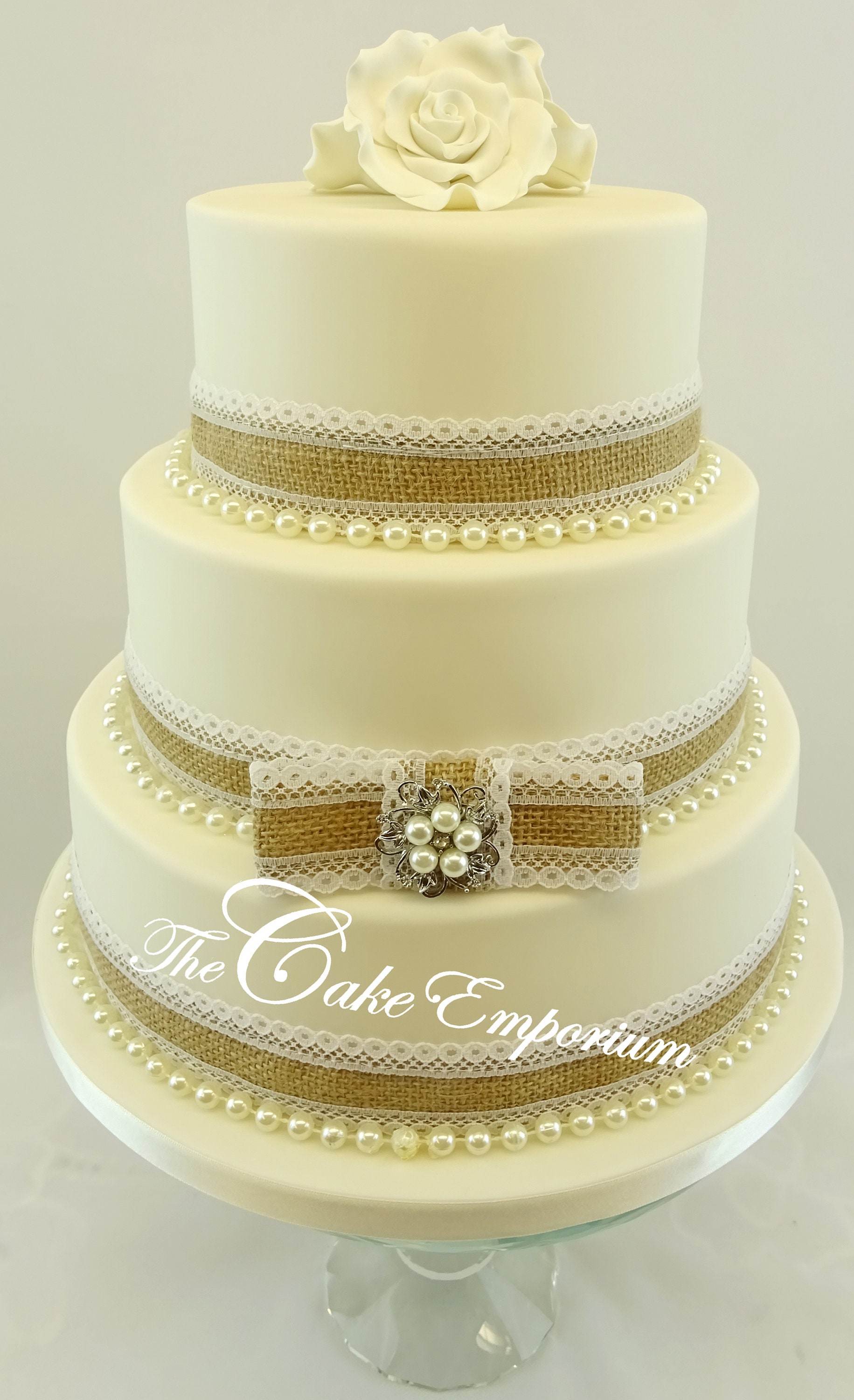 Vintage Lace Wedding Cakes