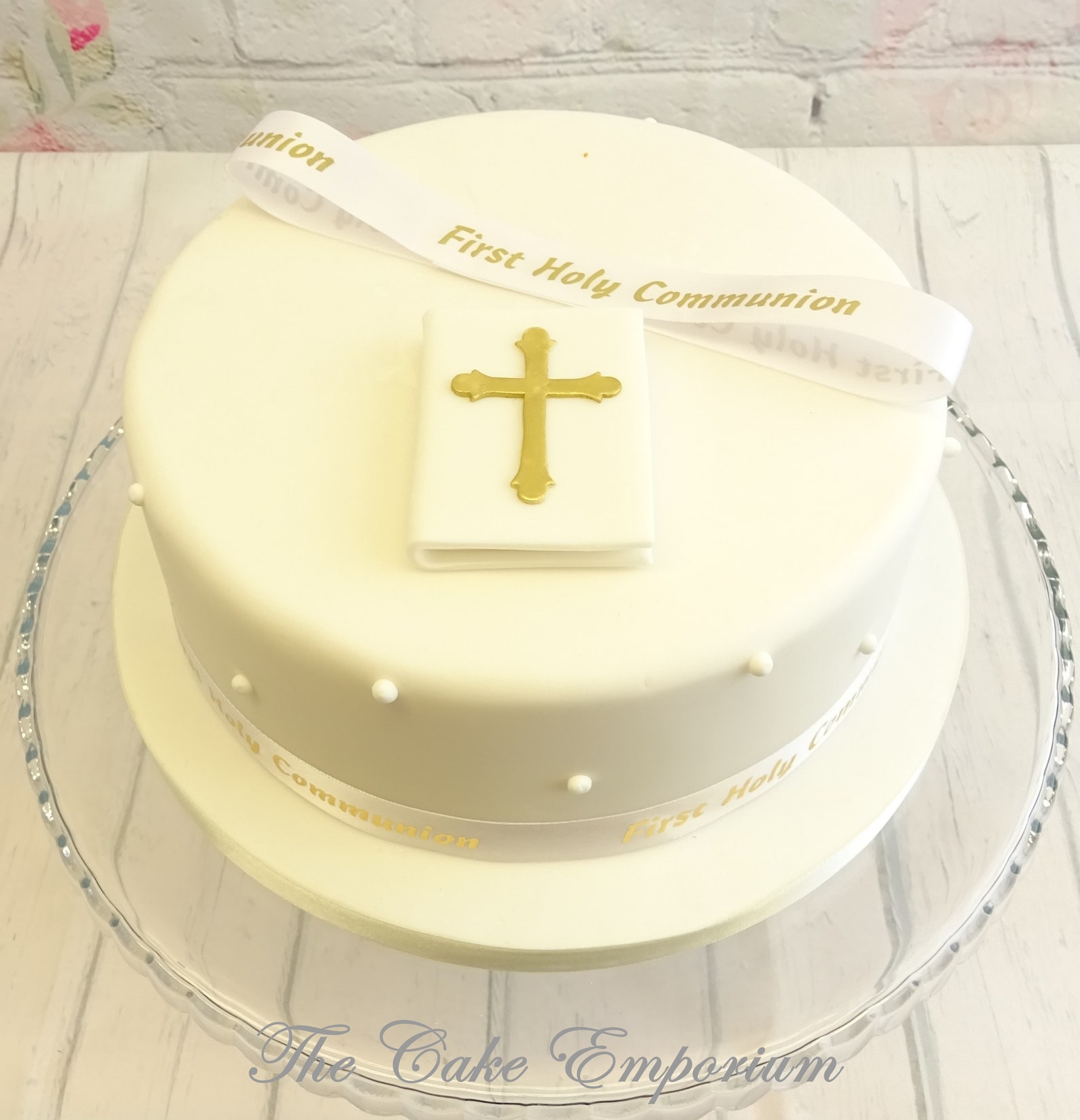 First Holy Communion Edible Silver Cross or Gold Cross Bible & Ribbon ...