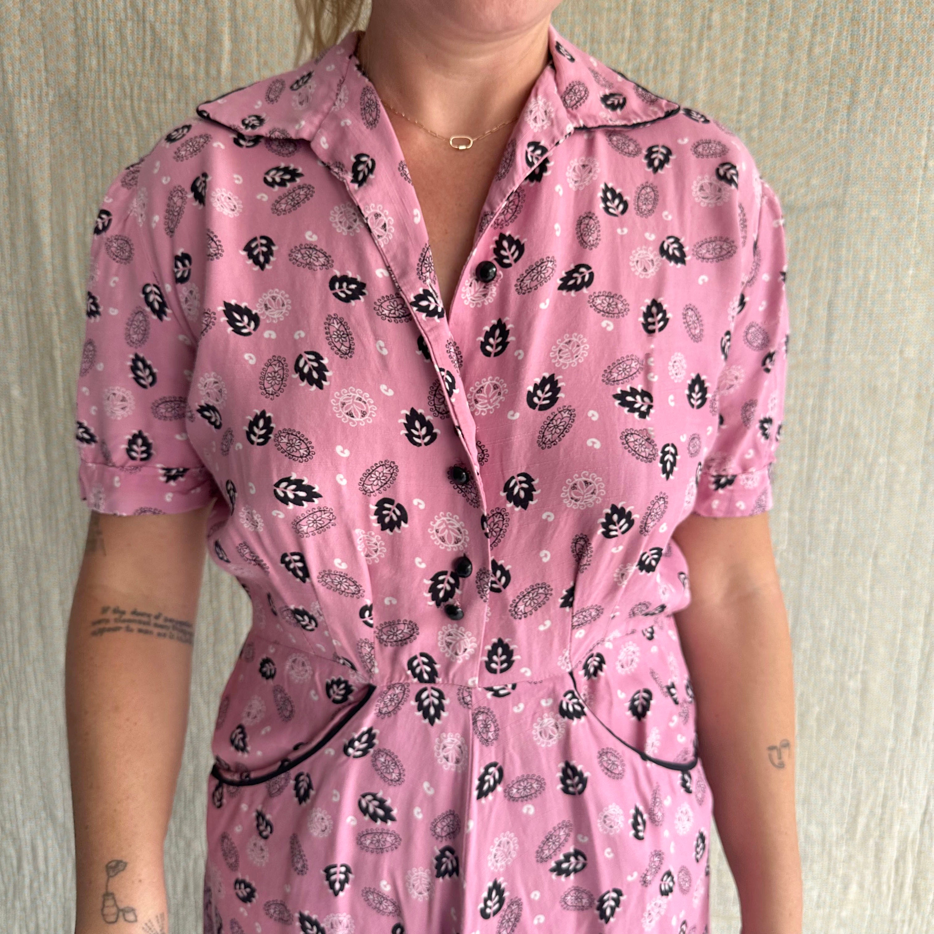 1940s Pink Leaf Print Gabardine Day Dress With Black Piping - Etsy