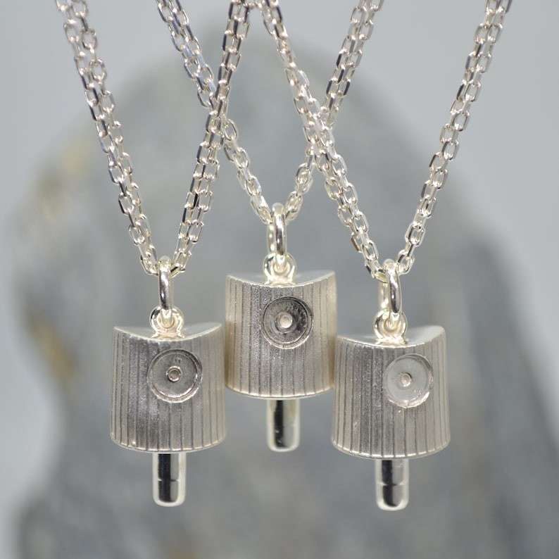 NY Fat Cap Silver Pendant and Chain - Etsy