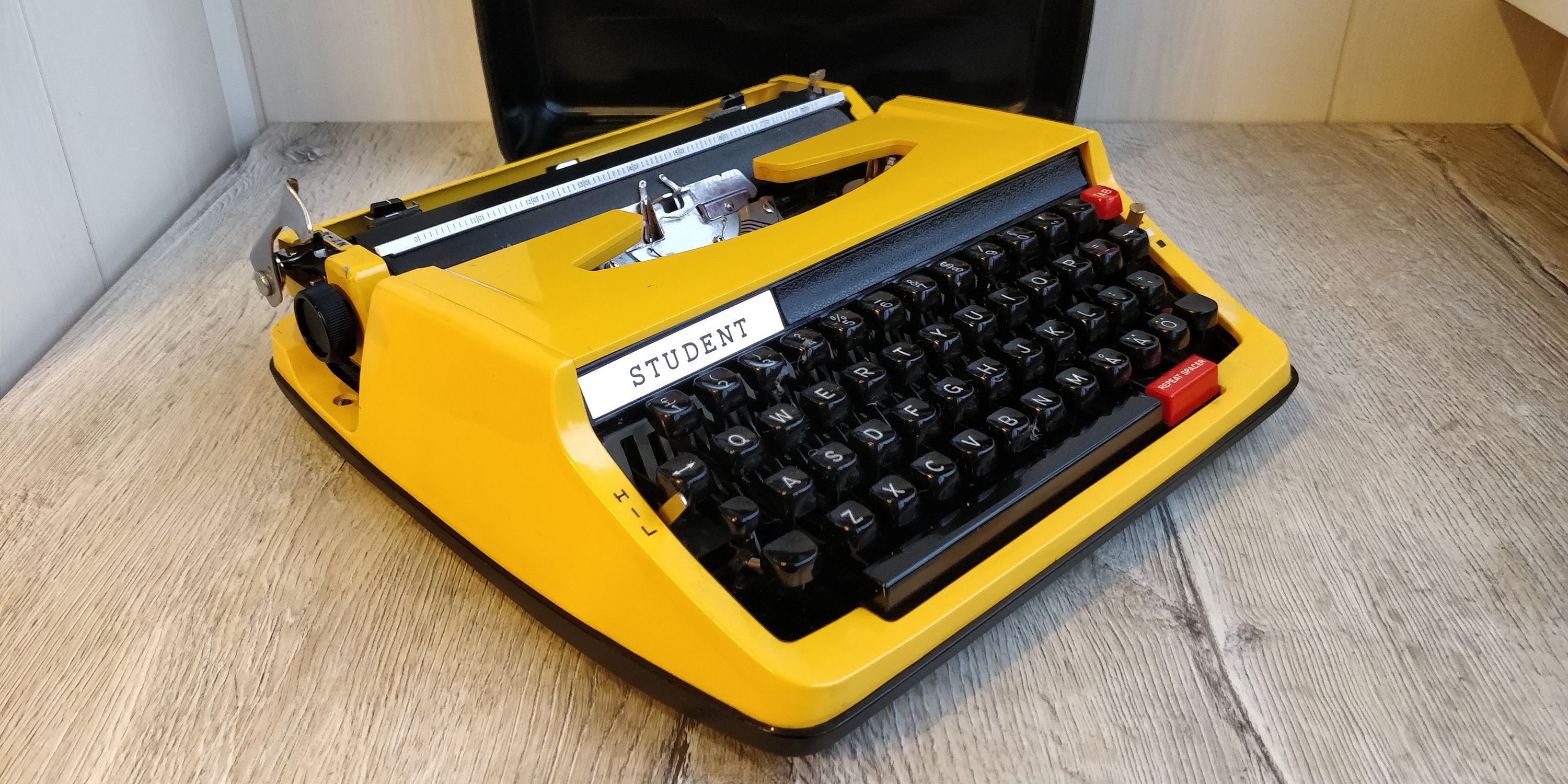 1970s STUDENT Japan Typewriter. QWERTY Keys. Yellow Portable Typewriter ...