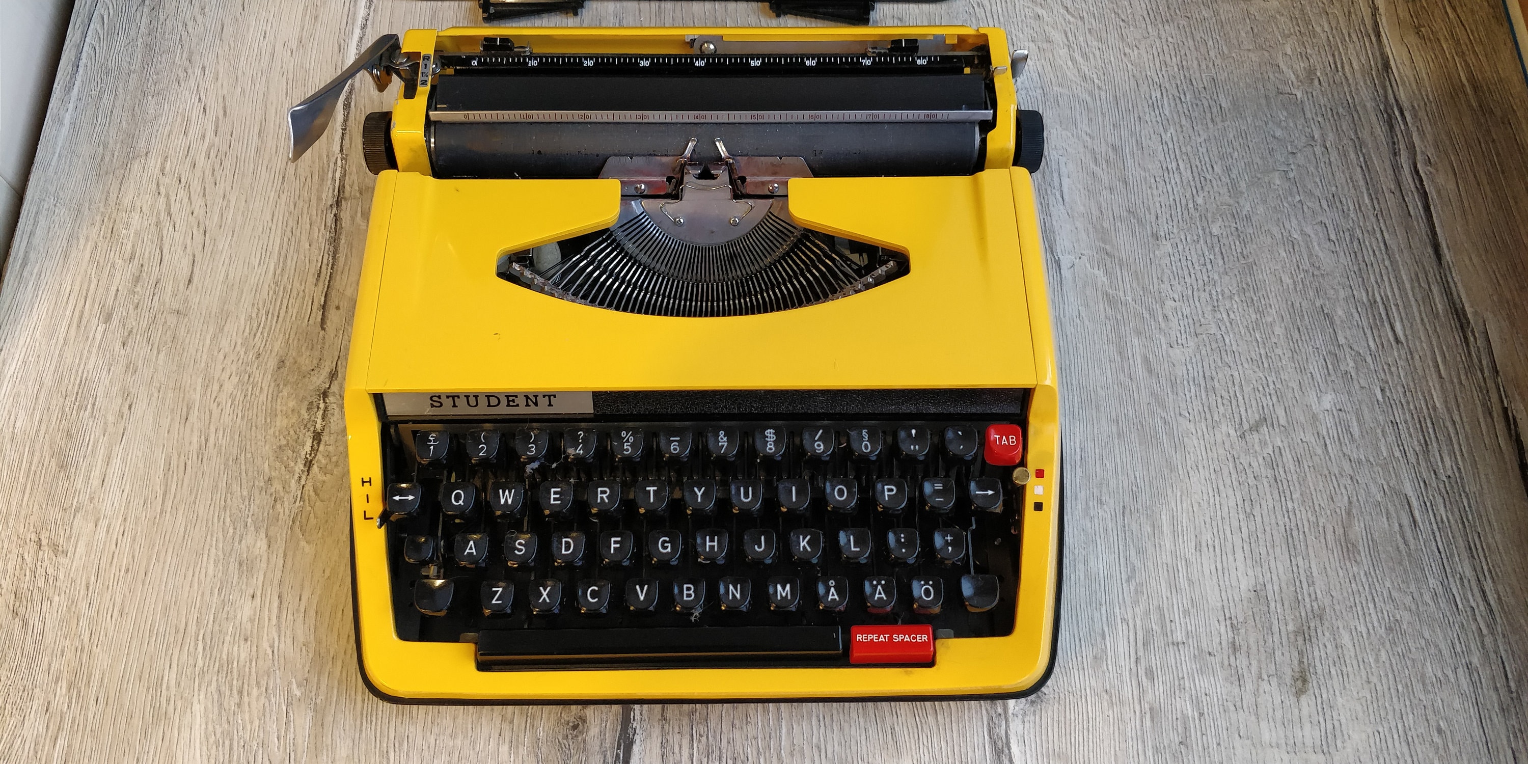 1970s STUDENT Japan Typewriter. QWERTY Keys. Yellow Portable Typewriter ...