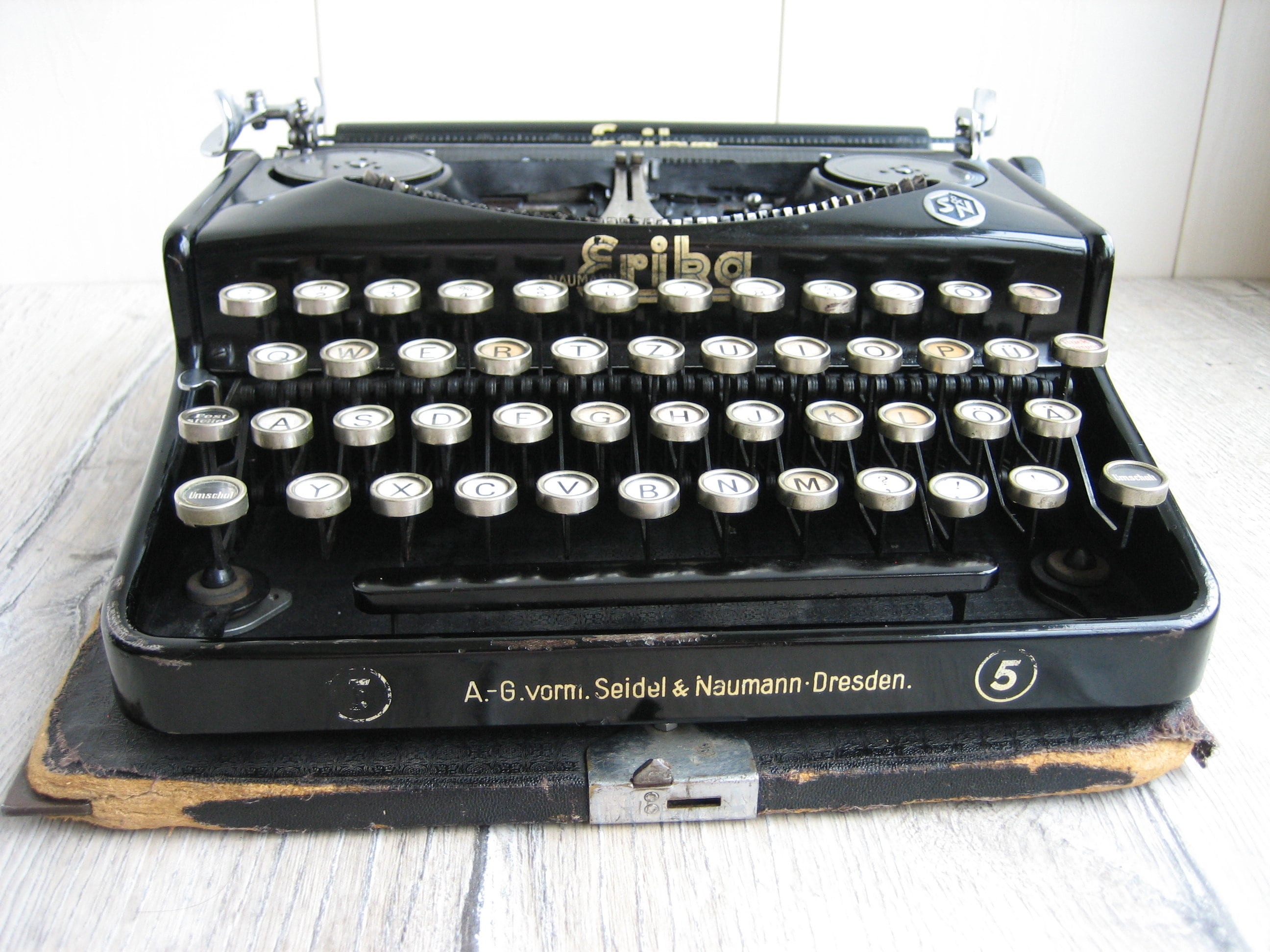 1920s Antique ERIKA Model 5 Typewriter. Rare Manual Typewriter With ...