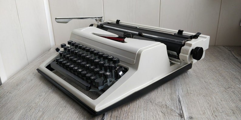 Lubava Soviet Typewriter. Wide Carriage. USSR Typewriter. QWERTY Keys ...