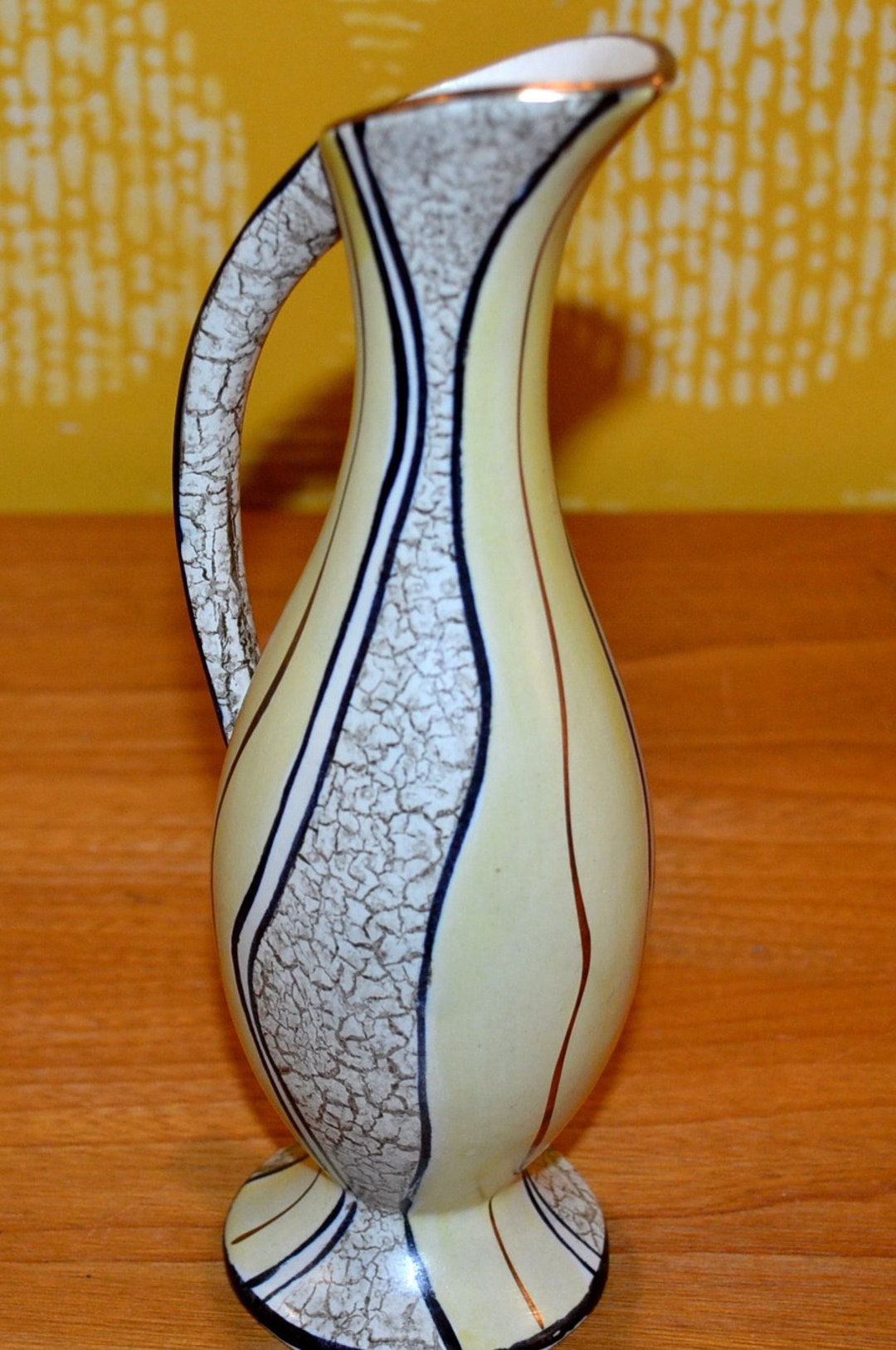Schöne kleine Vintage Keramik Vase Gelb von Jasba aus den 50er Jahren ...