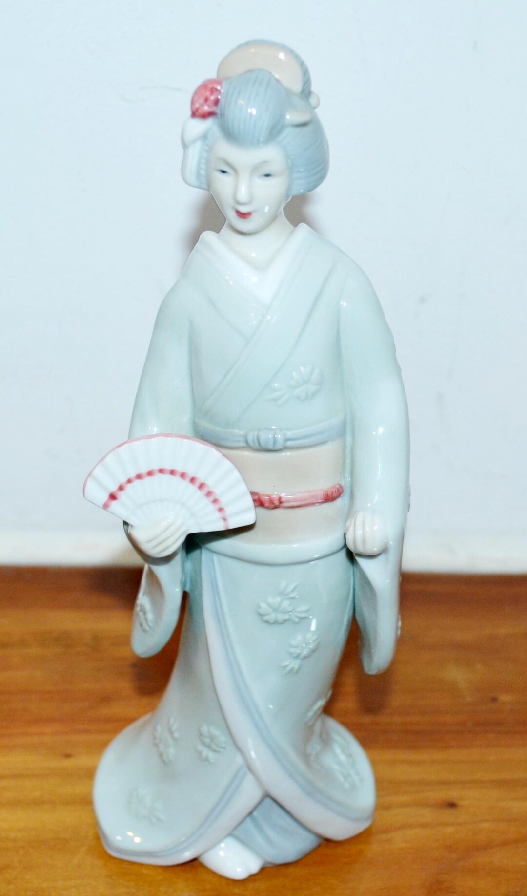 Vintage Porcelain Figurine by Kato Kogei Geisha Lady Light Blue/white ...