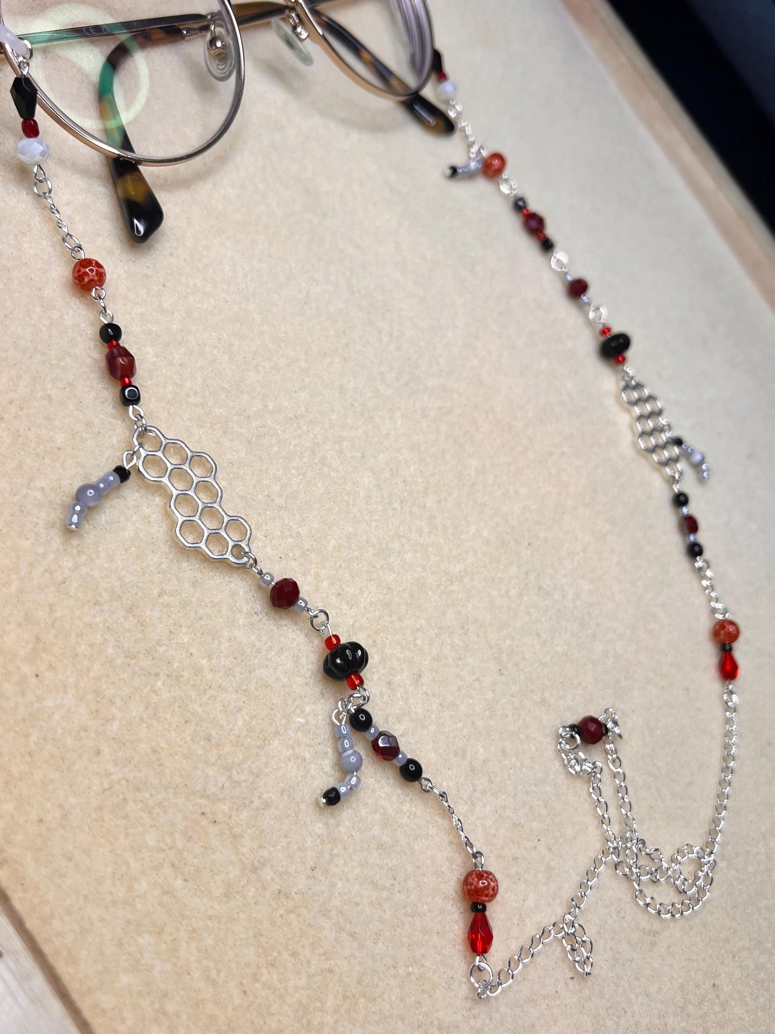 The Magnus Archives Glasses Chain - Jane Prentiss Themed - Etsy