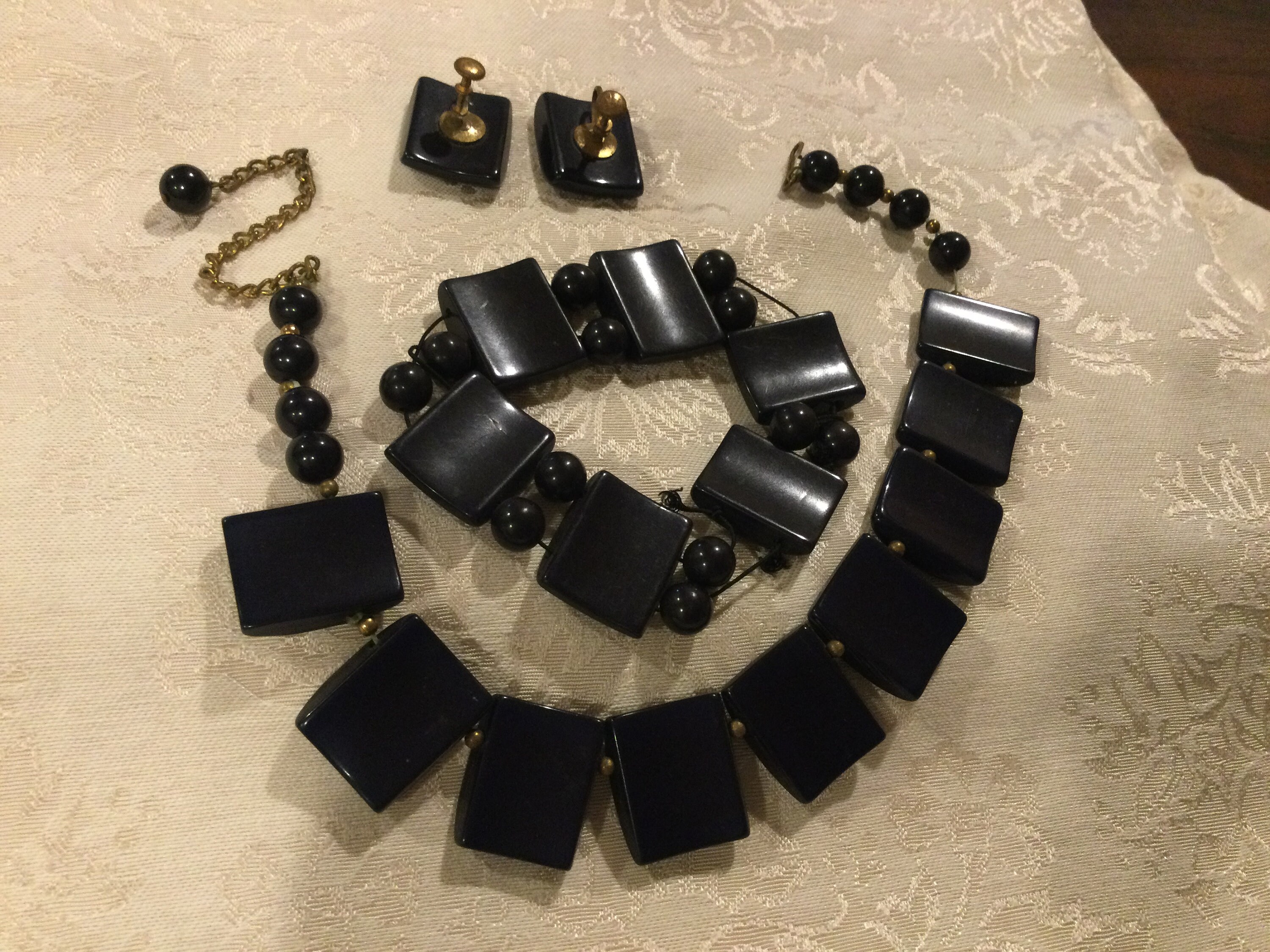 Rare Bakelite Dark Purple Necklace Bracelet Earrings Set / 1940s ...