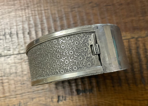 Antique Victorian Sterling Silver Hinged Cuff Bracele… - Gem