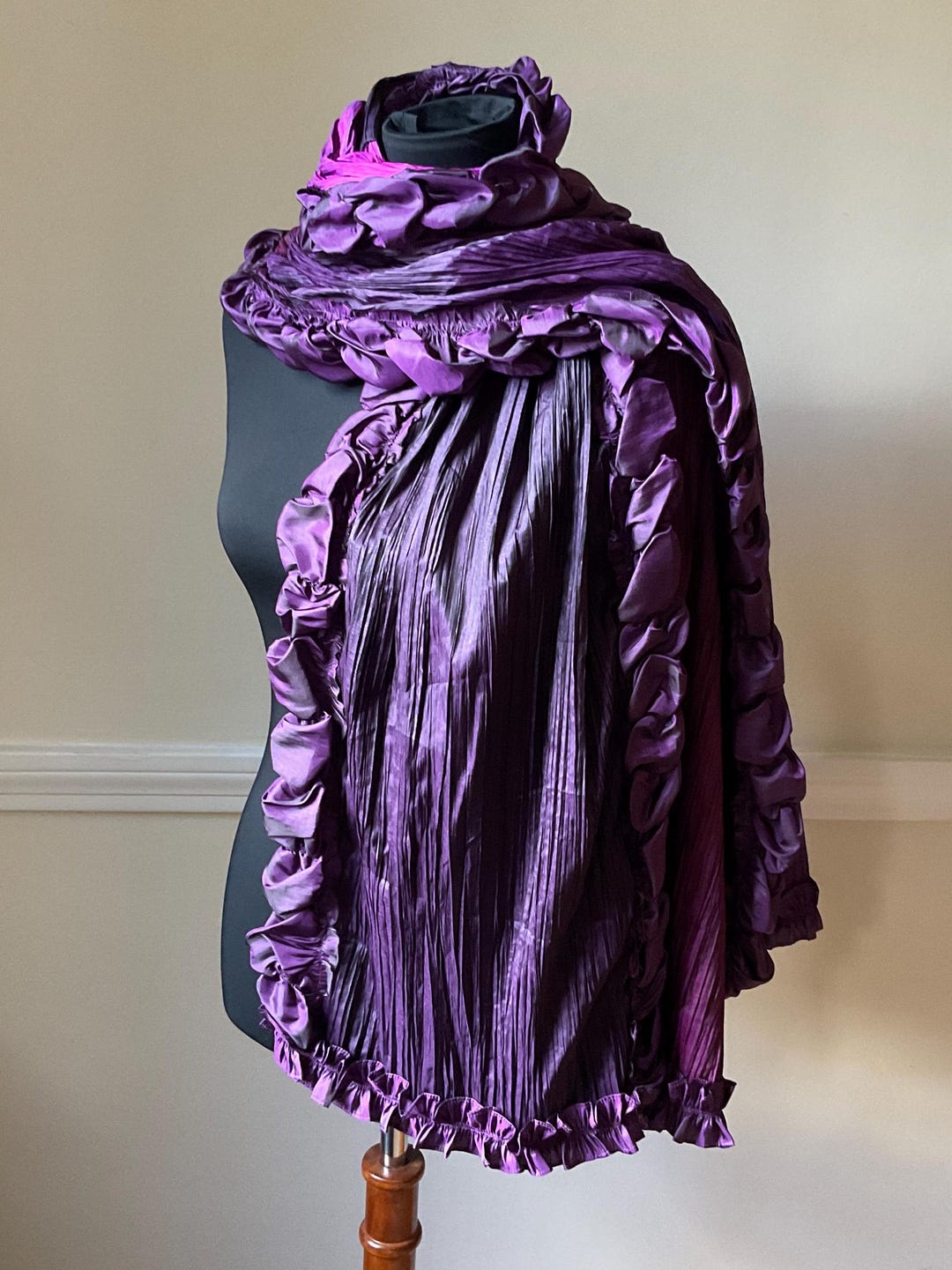 Ruffled Taffeta Shawl Wrap Purples Violet 26 X 70 / Statement Crinkled ...