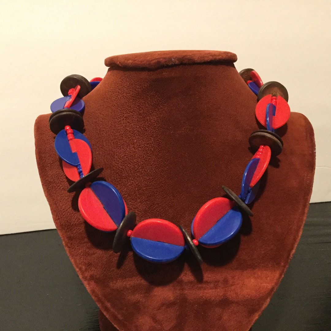 Deco Vintage Plastic Disc Necklace / Red Blue Wood Intersecting Plastic ...