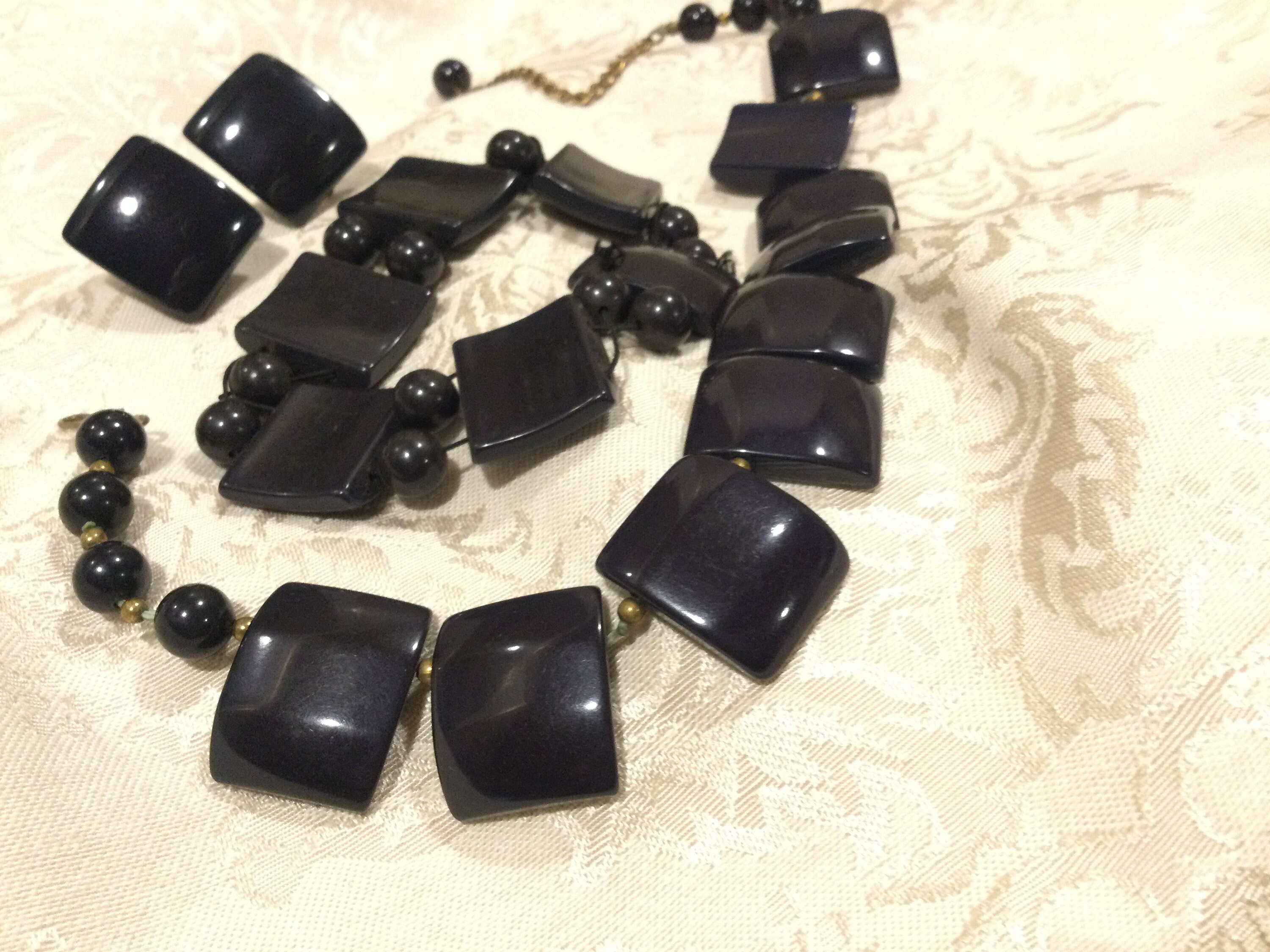 Rare Bakelite Dark Purple Necklace Bracelet Earrings Set / 1940s ...