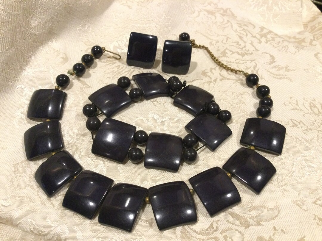 Rare Bakelite Dark Purple Necklace Bracelet Earrings Set / 1940s ...