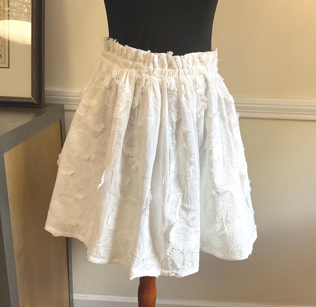 White on White Lace Floral Pouf Mini Skirt Wtags M / DO+BE White Floral ...