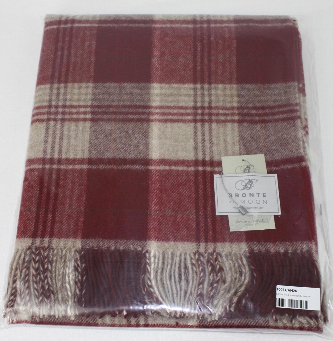 Bronte by Moon Pure New Wool CRANBOURNE Design Throw in CRANBERRY ...