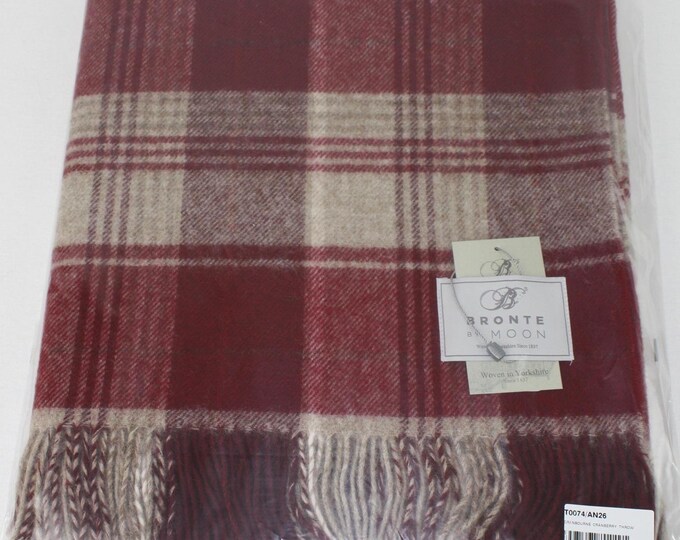 Bronte by Moon Pure New Wool CRANBOURNE Design Throw in CRANBERRY ...