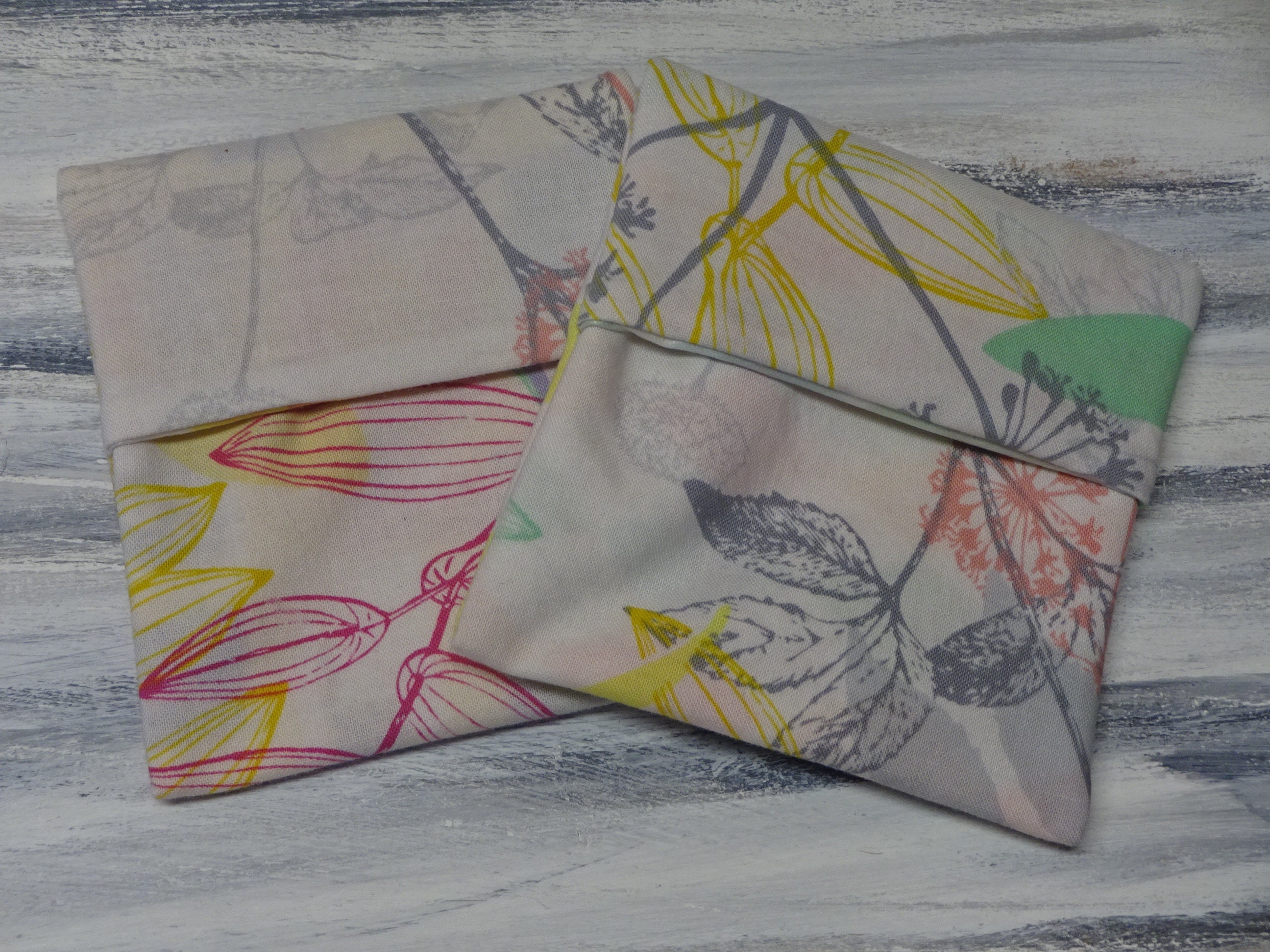 White & Floral Cloth CLOTH PAD WRAPPERS mini wet bag for cloth pads ...