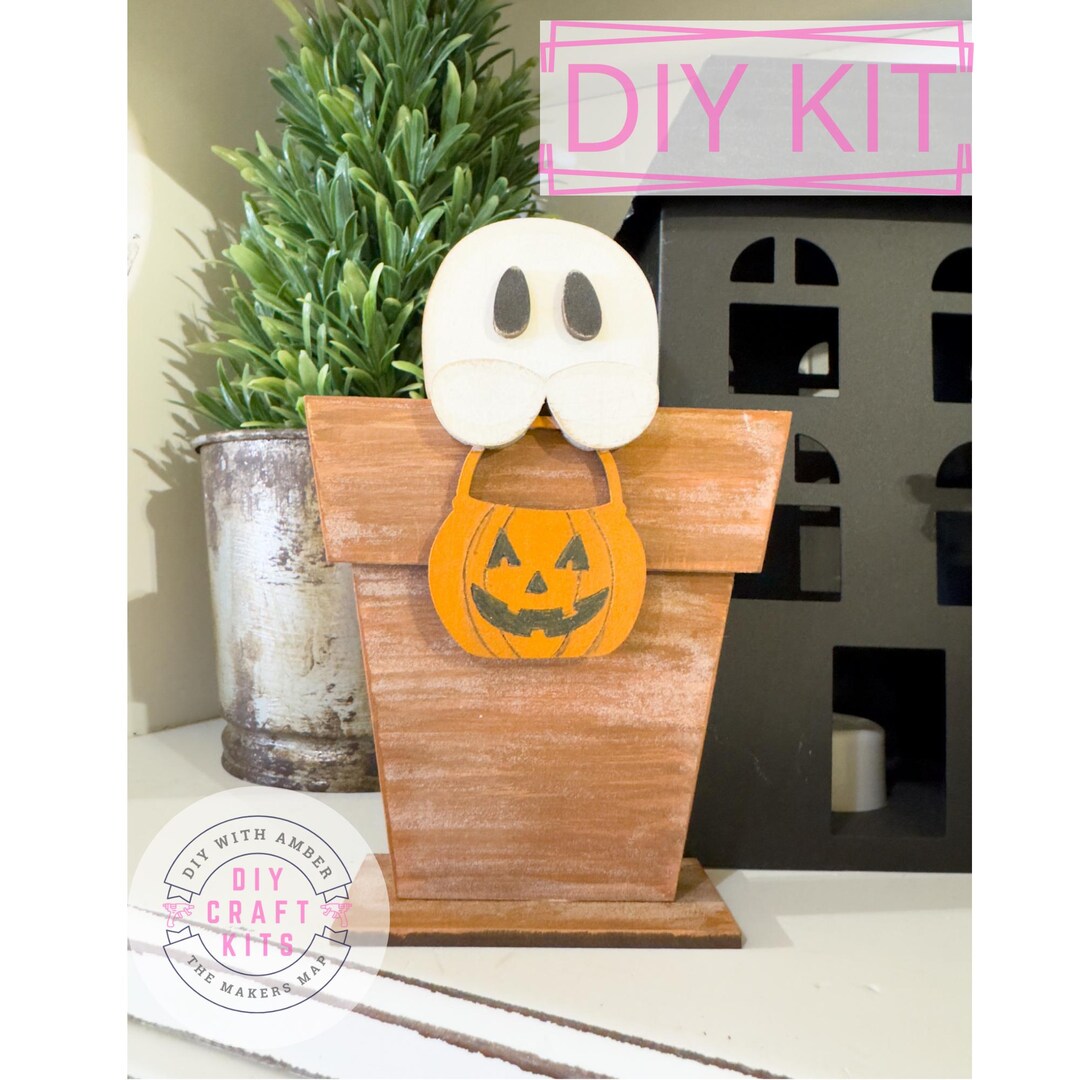 Ghost Halloween Hugger DIY Craft Kit | Seasonal Mantle Shelf Decor ...