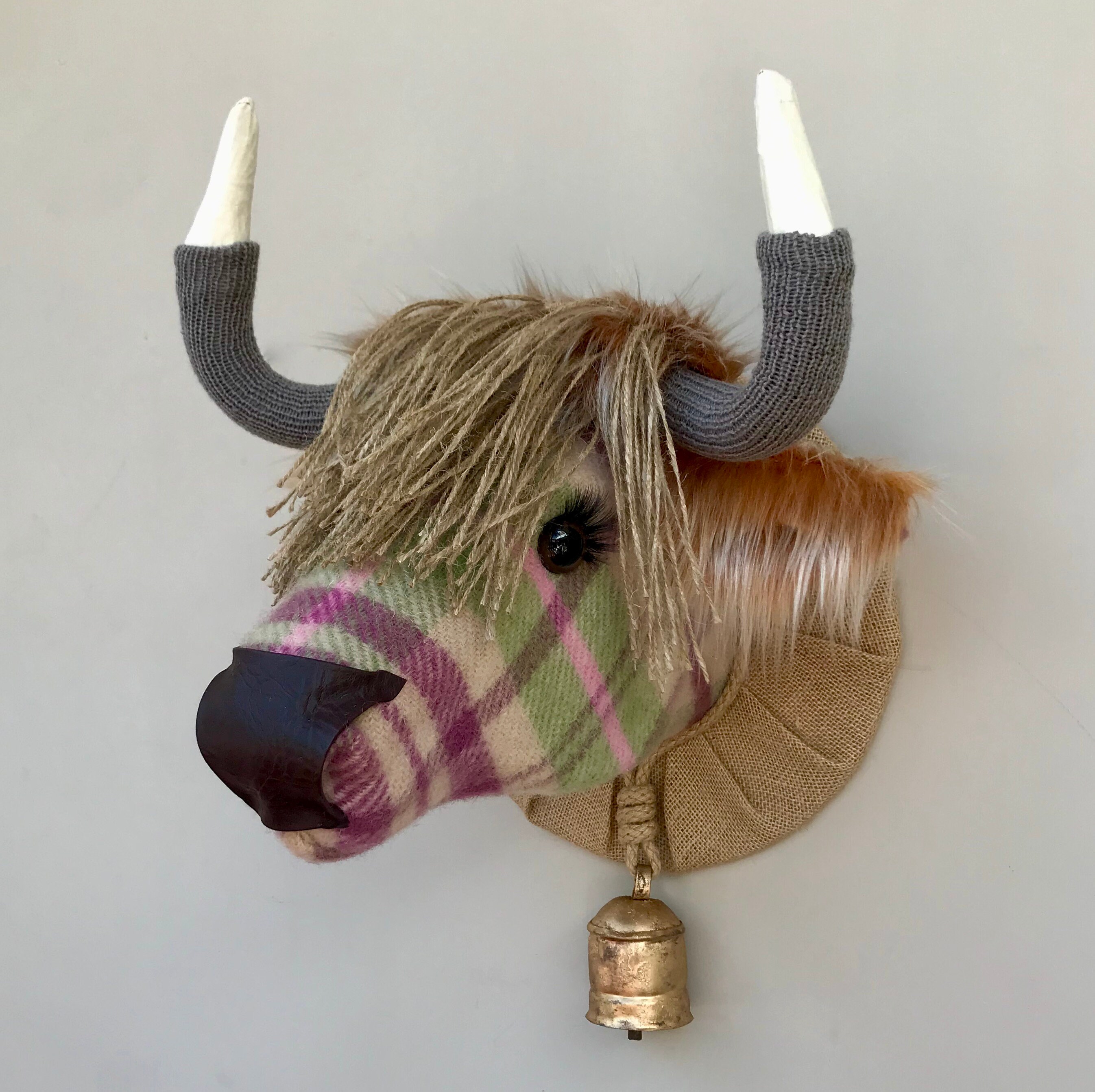 Handmade Highland Cow Head Faux Taxidermy 100% New Wool Cottage Check ...
