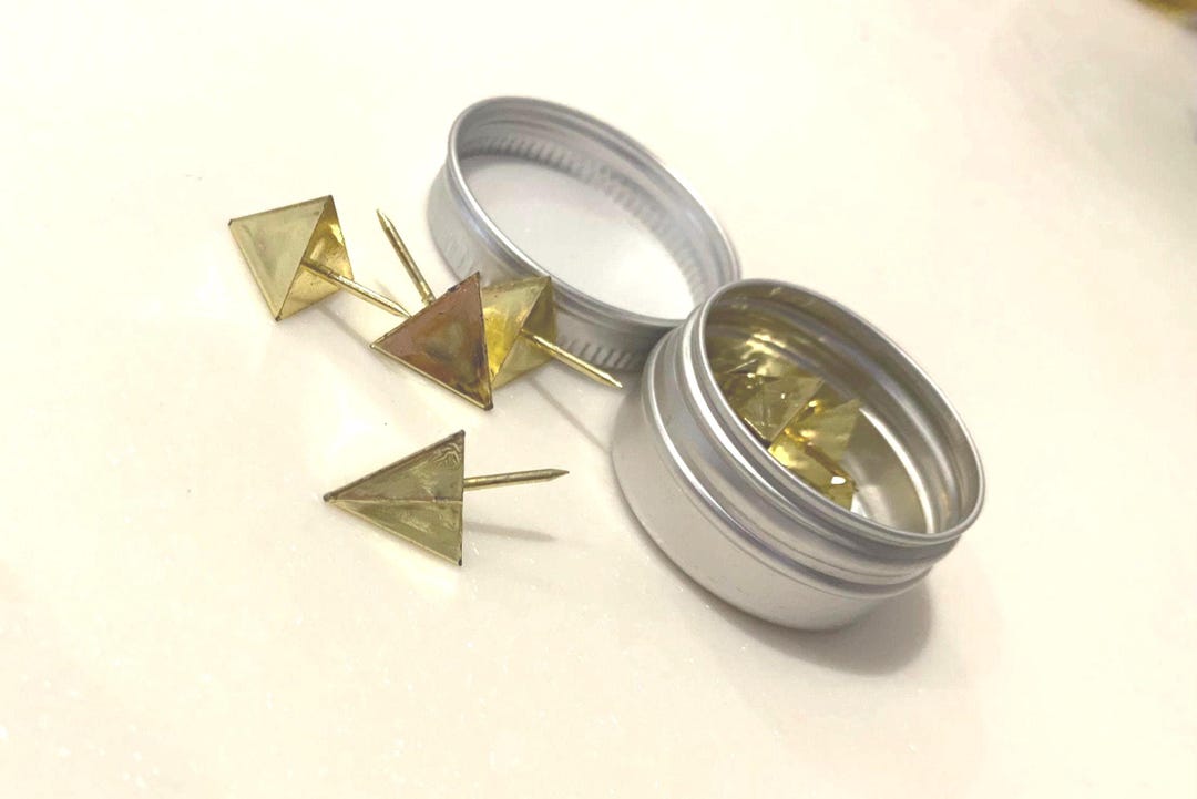 Pyramid Shaped Push Pins / Cute Triangle Corkboard Pins / Thumb Tacks ...