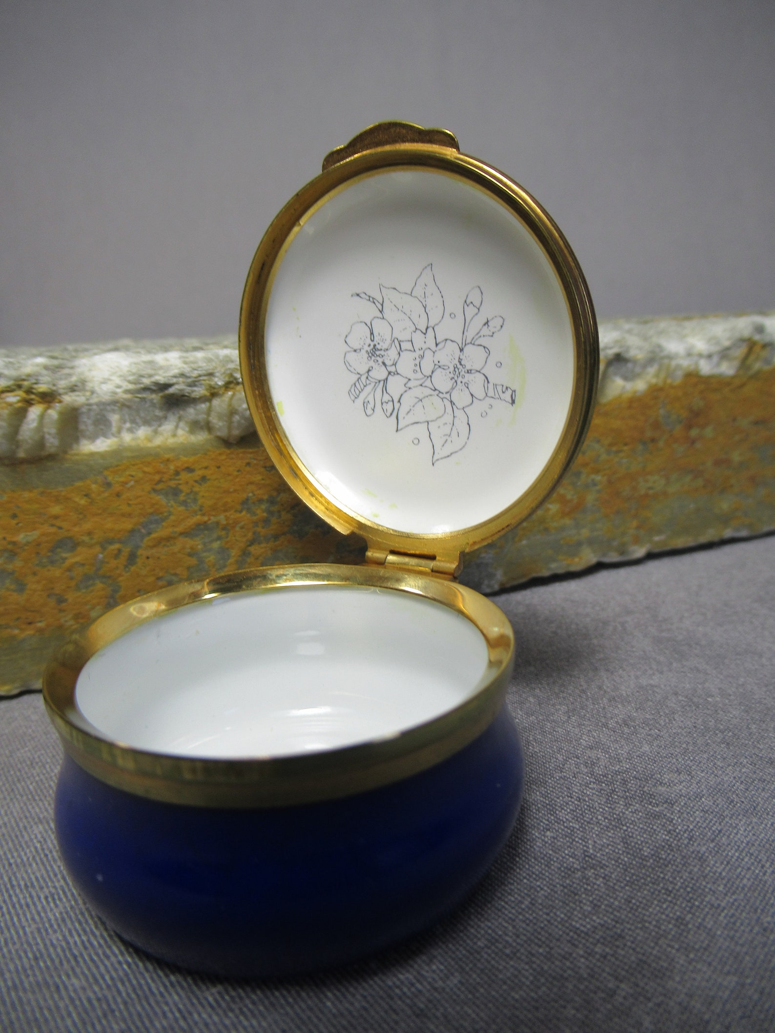 Crummles Enamel Box Summer WILDFLOWERS Painted Lily Anemone - Etsy