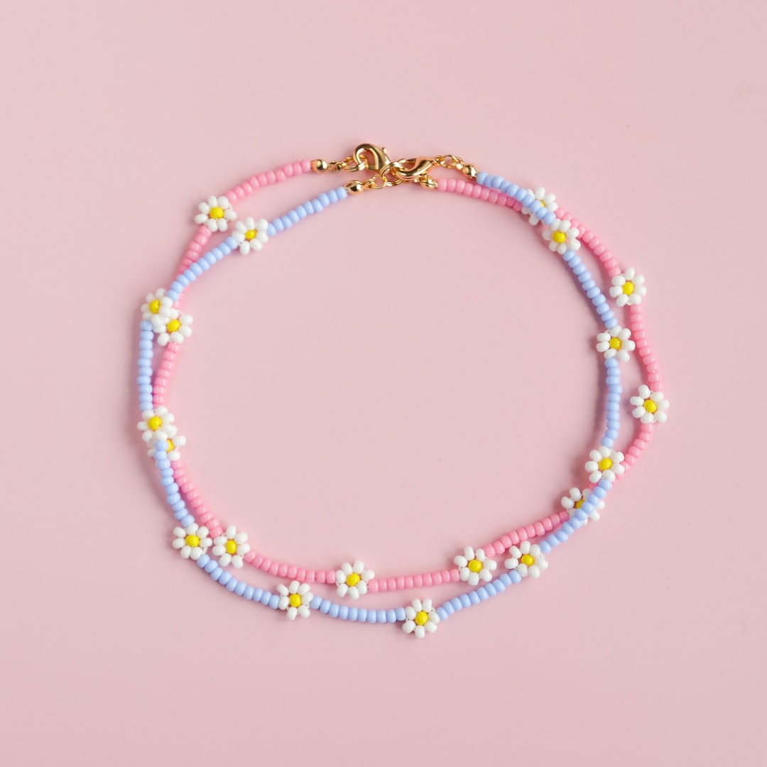 Daisy Chain Necklace in Pastel Pink or Blue Colours. - Etsy
