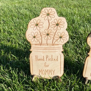Hand Picked Flower Wooden Holder for Mommy. DAISY Flower Holder With ...