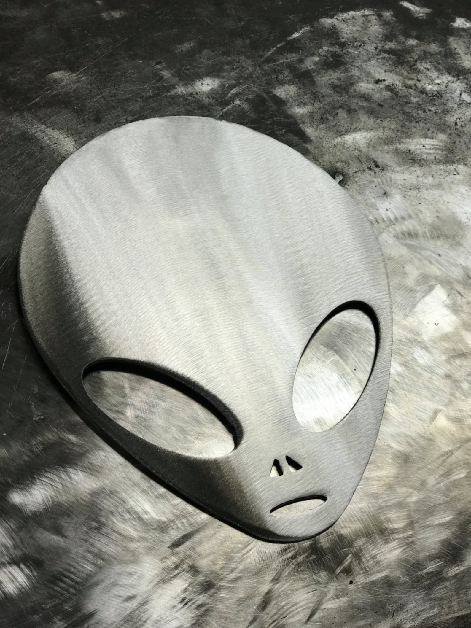 Alien Head Aluminum Metal Wall Art Decoration Skilwerx 9x6 Area 51 ...
