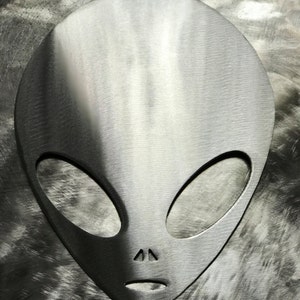 Alien Head Aluminum Metal Wall Art Decoration Skilwerx 9x6 Area 51 ...