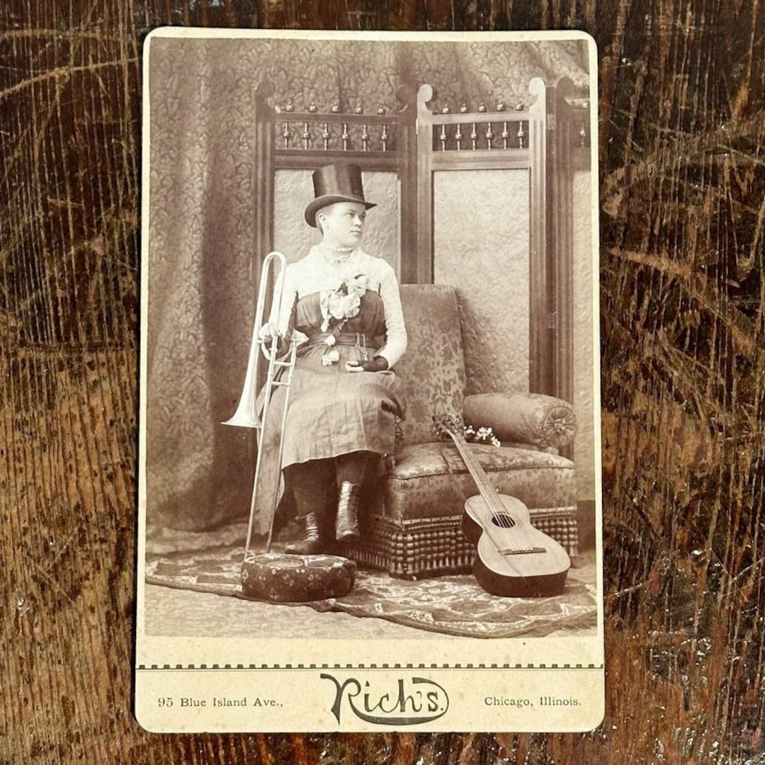 Antique Cabinet Card of Sideshow Performer in a Top Hat - Freakshow ...
