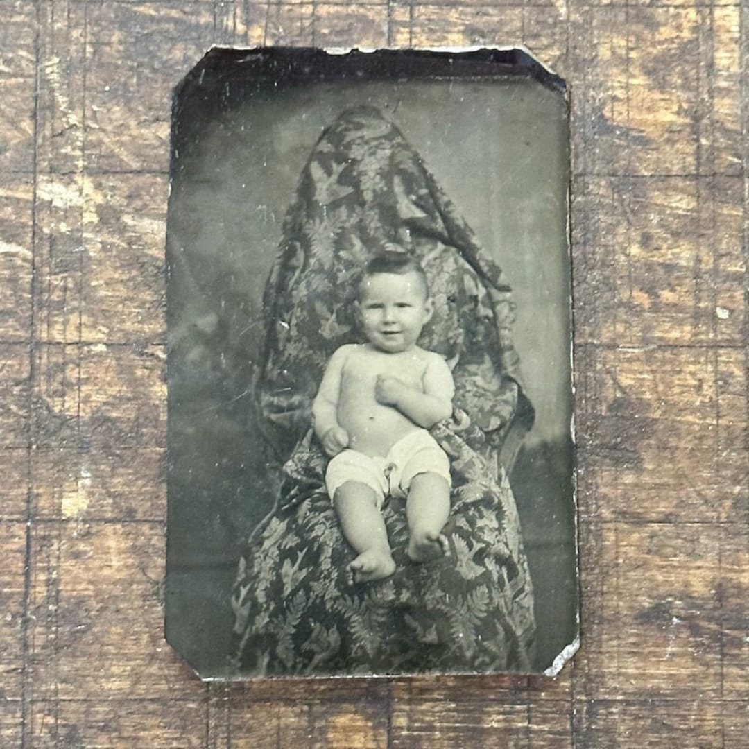 Antique Tintype of Ghost Mother Holding Baby - 1880s Creepy Image ...