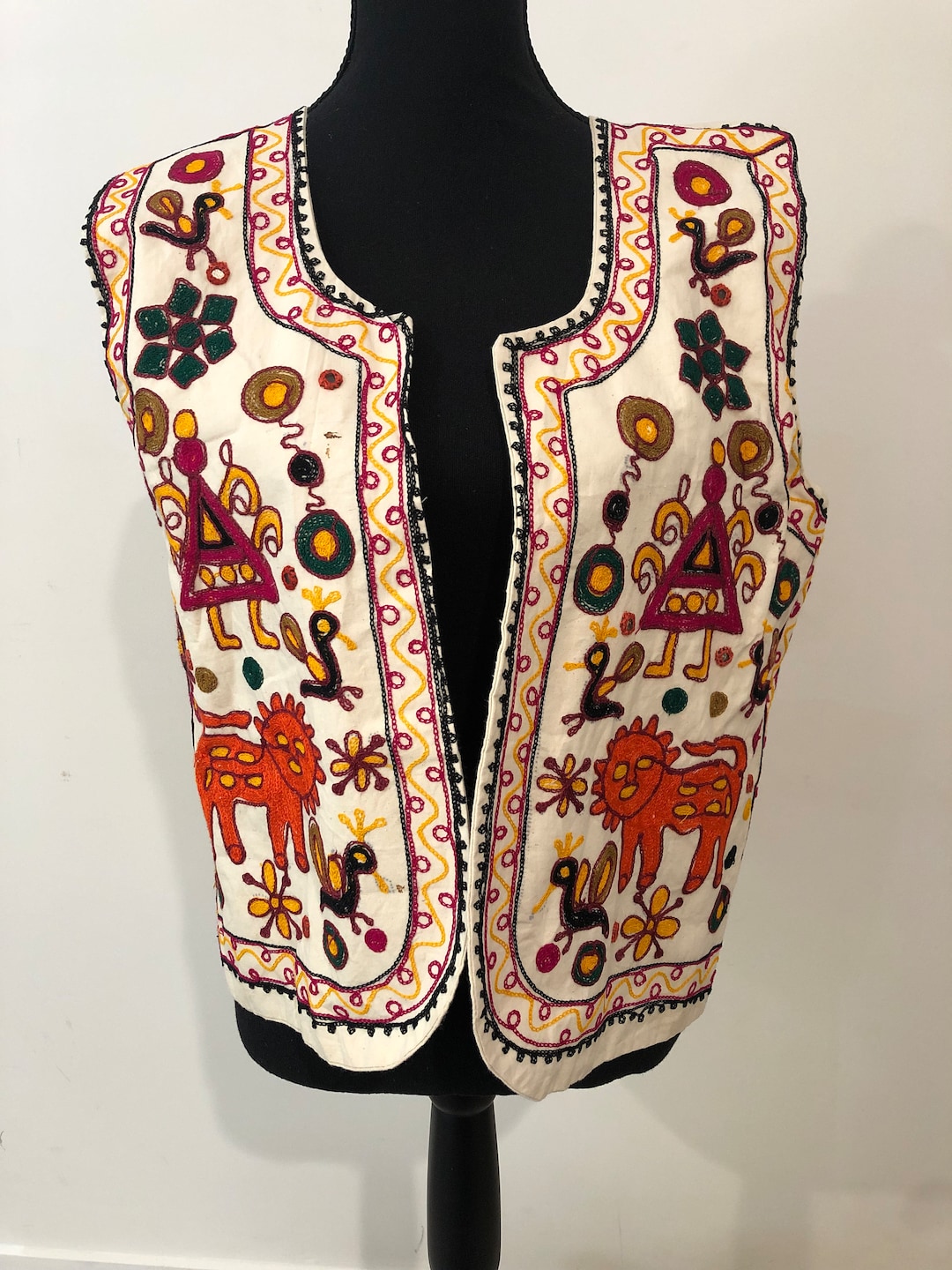 Vintage Embroidered Vest/ Indian Embroidered Vest - Etsy