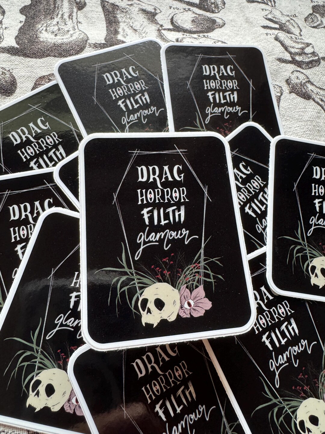 Dragula Vinyl Sticker | Horror | Drag - Etsy