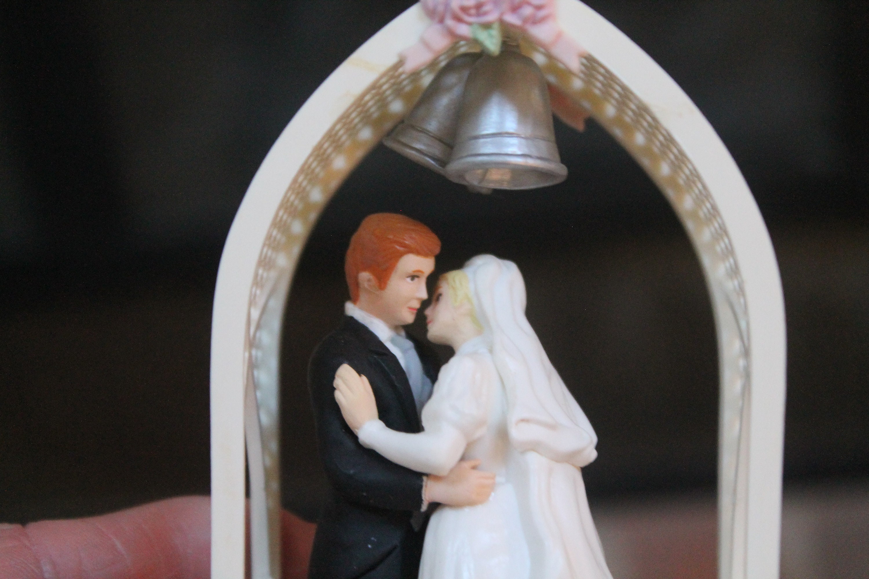 Enesco true Love Music Box Cake Topper 555800 - Etsy