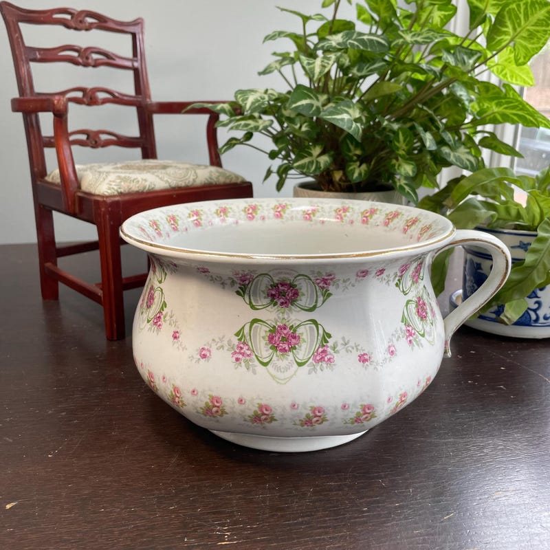 English Chamber Pot - Etsy