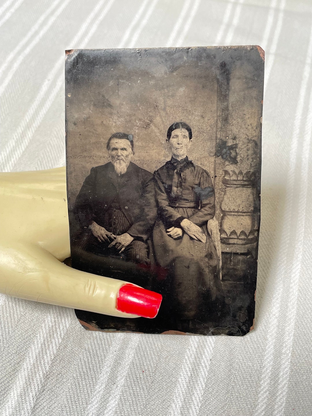 Pre Civil War Daguerreotype Bearded Man And Dark Haired Woman Antique